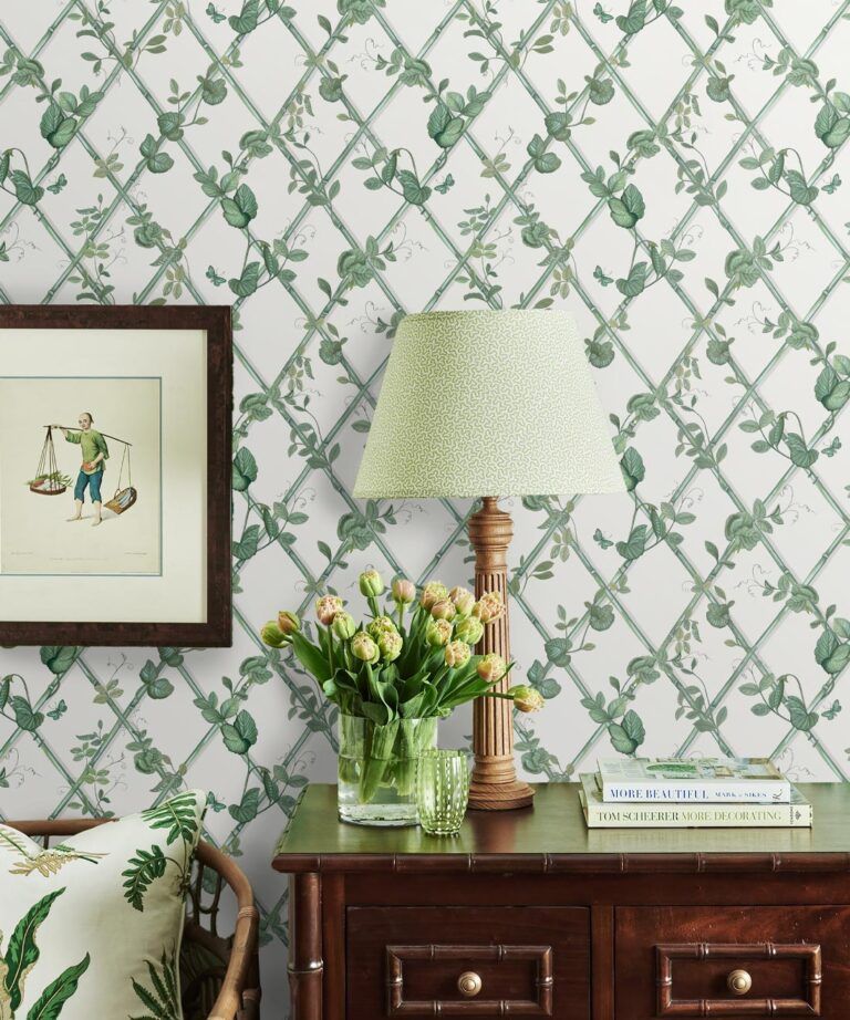 Petite Ivy Wallpaper • Climbing Ivy Trellis Design • Milton & King US