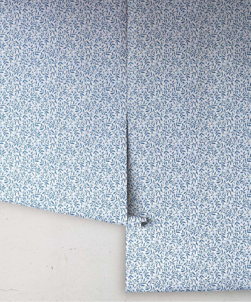 Wild Violet Wallpaper • Floral Wallpaper • Milton & King USA